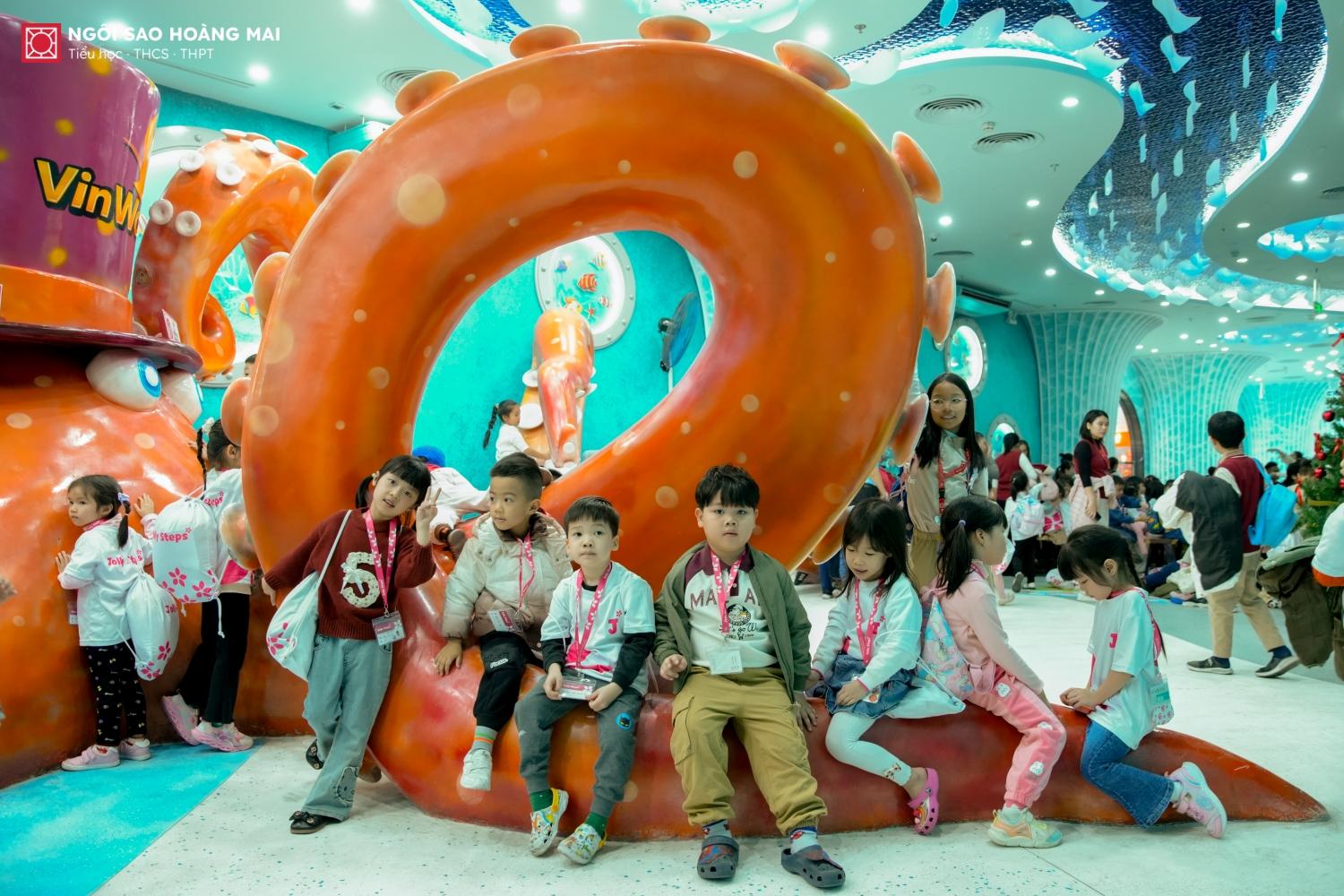 Khám phá thế giới thuỷ cung sống động, đầy thú vị của học sinh CLB Jolly Steps - Ngôi sao Hoàng Mai